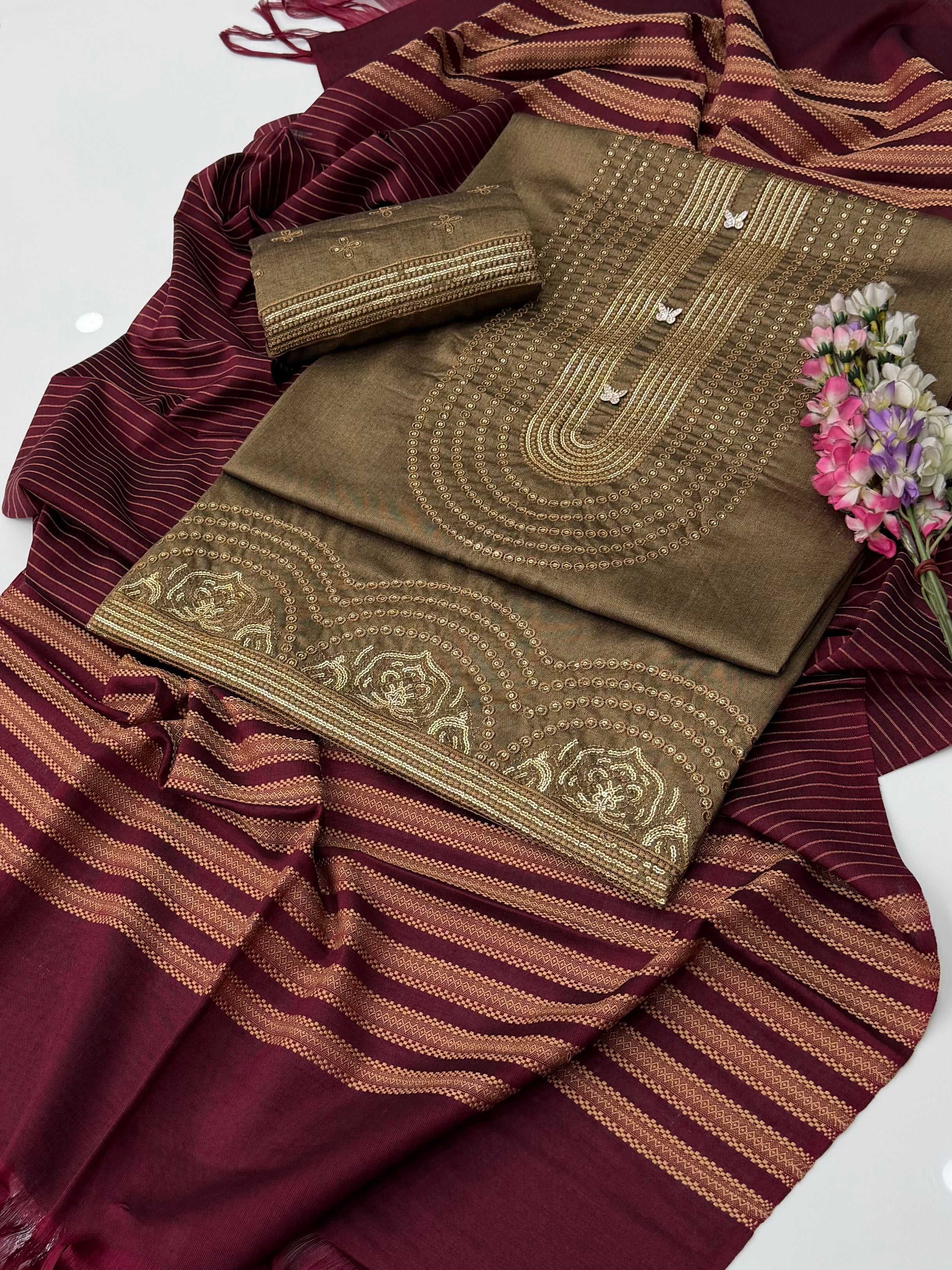 🔥 #WINTER’s Most Beautiful Sequence Work 3 PC Dress 👗– Khawaja Embroidery